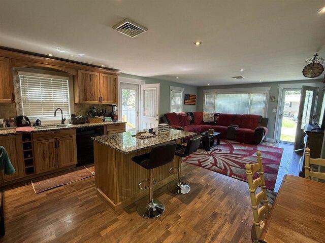 house with 3 bedroom, Derry NH ES103247646