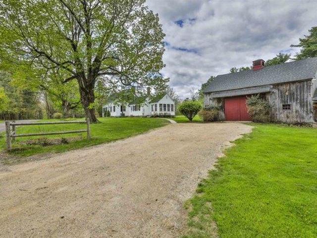 house with 3 bedroom, Derry NH ES103247977