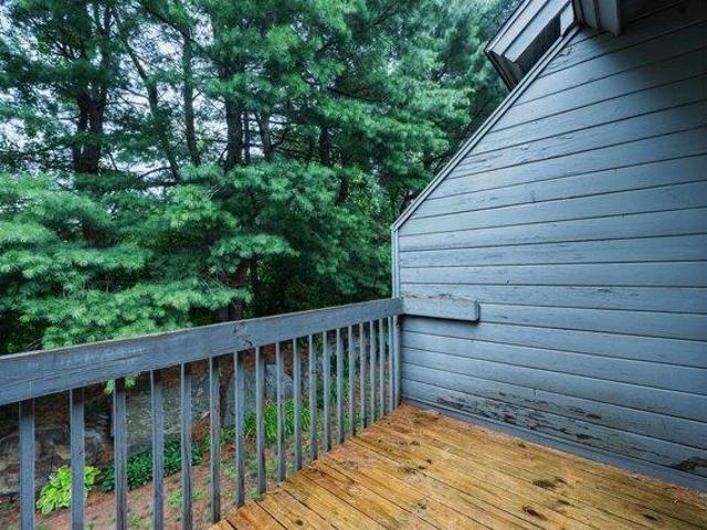house with 3 bedroom, Derry NH ES104760272