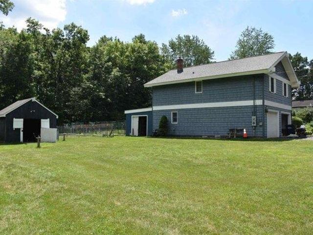 house with 3 bedroom, Derry NH ES105113234