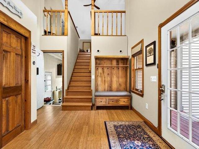 house with 3 bedroom, Derry NH ES105114052