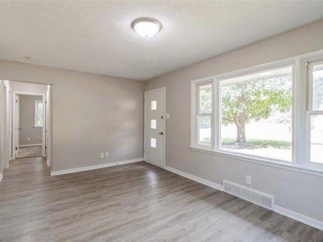 house with 3 bedroom, Des Moines IA DS88430882