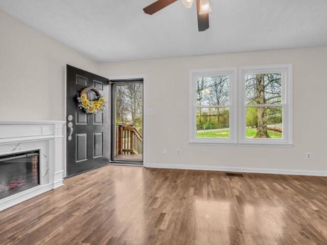house with 3 bedroom, Dickson TN DLS100973506