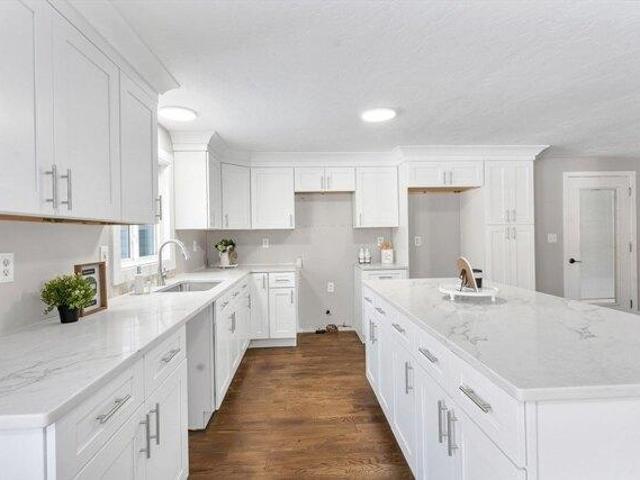 house with 3 bedroom, Dighton MA DLS101747720