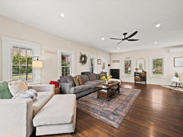 house with 3 bedroom, Dighton MA DLS102670496