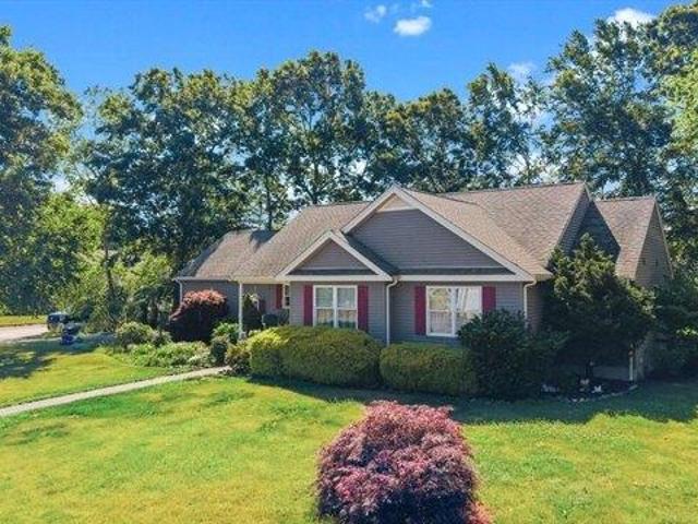 house with 3 bedroom, Dighton MA DS104191409