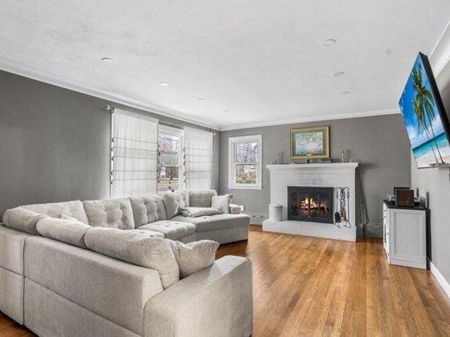 house with 3 bedroom, Dighton MA DS102728664