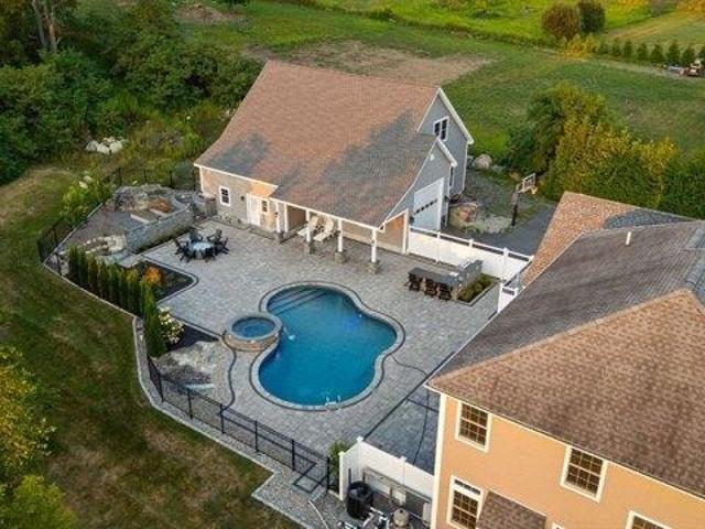 house with 3 bedroom, Dighton MA ES104232992