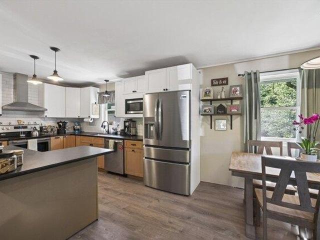 house with 3 bedroom, Dighton MA ES104263559