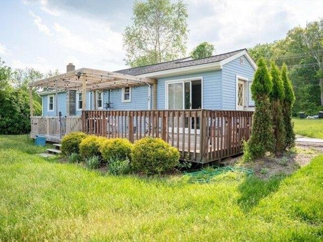 house with 3 bedroom, Dighton MA ES103619591
