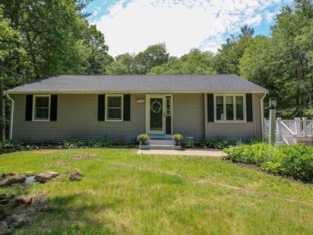 house with 3 bedroom, Douglas MA DS104010314