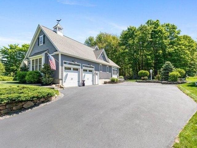 house with 3 bedroom, Douglas MA ES104010156