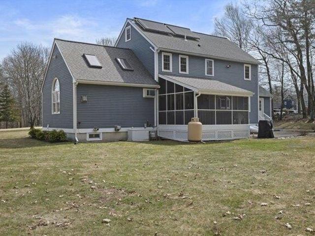 house with 3 bedroom, Douglas MA ES103036487