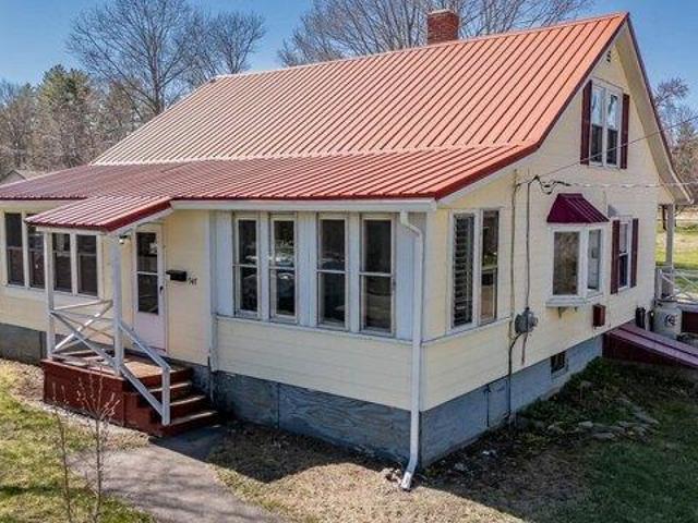 house with 3 bedroom, Dover Foxcroft ME DLS102258679