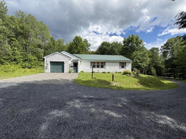 house with 3 bedroom, Dover Foxcroft ME ES104148691