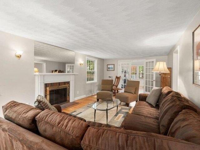 house with 3 bedroom, Dover MA ES105059246