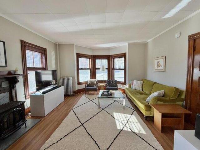 house with 3 bedroom, Dover NH DLS101999361