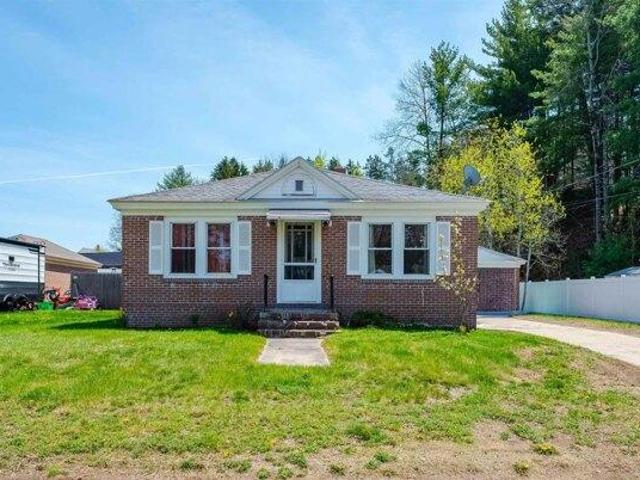 house with 3 bedroom, Dover NH DLS102344357