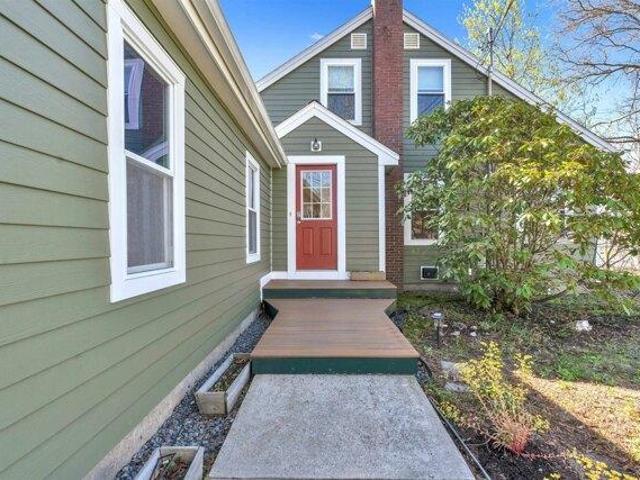 house with 3 bedroom, Dover NH DS103017455