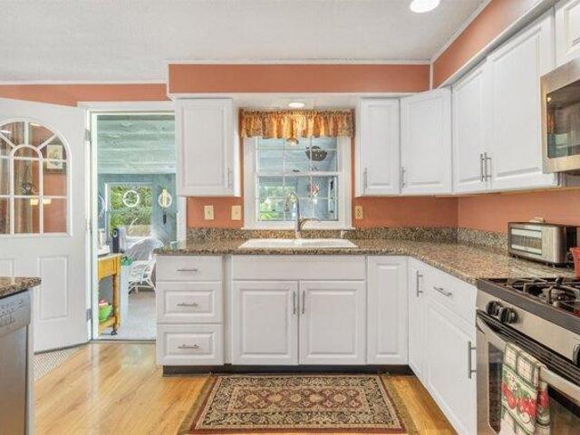 house with 3 bedroom, Dover NH DS104442310