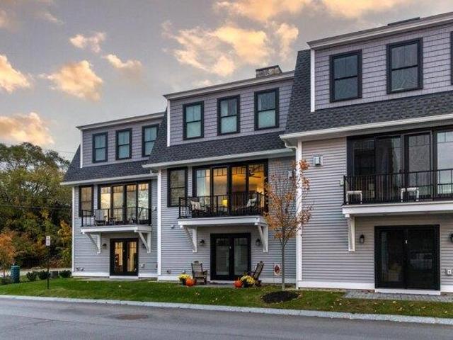 house with 3 bedroom, Dover NH ES103019164