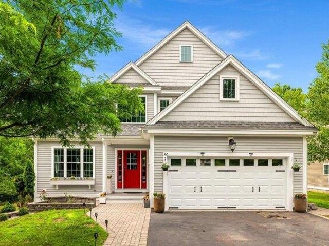 house with 3 bedroom, Dover NH ES104479479