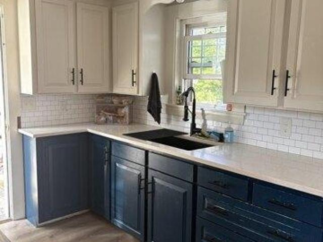 house with 3 bedroom, Dover NH ES105144174