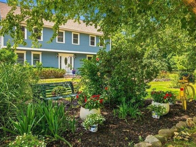house with 3 bedroom, Dover NH ES105155684