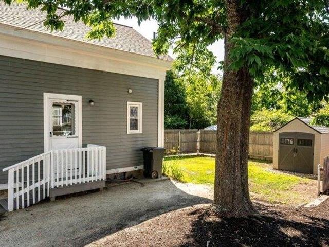 house with 3 bedroom, Dover NH ES105204333