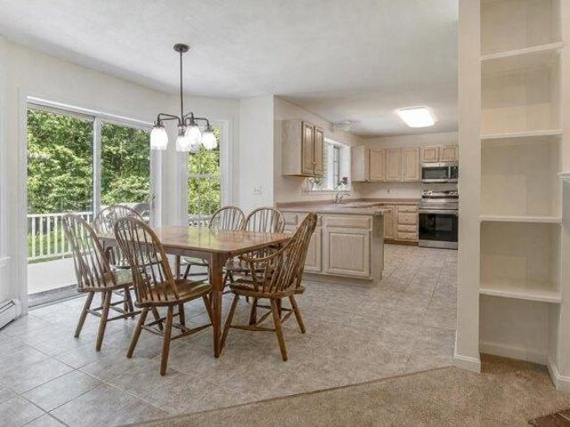 house with 3 bedroom, Dover NH ES105206703