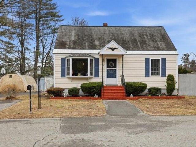 house with 3 bedroom, Dracut MA DLS102344738
