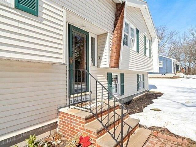 house with 3 bedroom, Dracut MA DS101932976