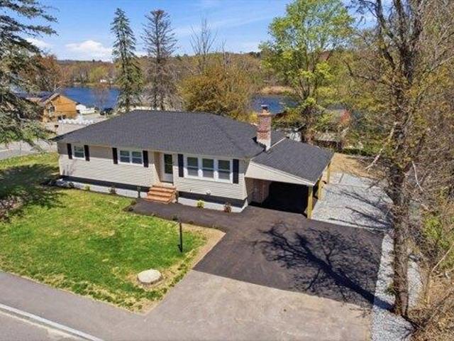house with 3 bedroom, Dracut MA DS102257774