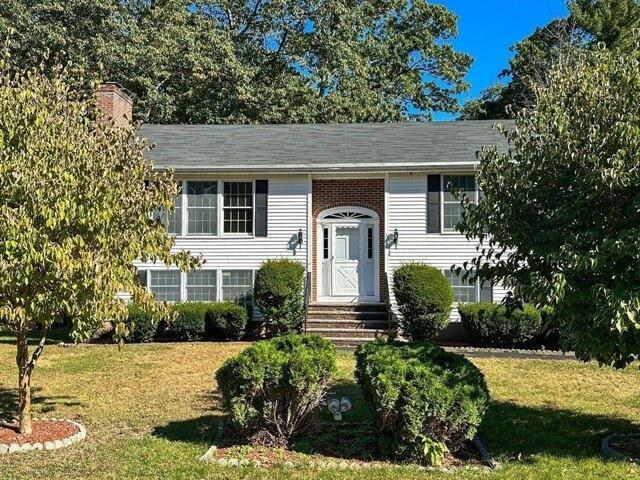 house with 3 bedroom, Dracut MA DS103600549
