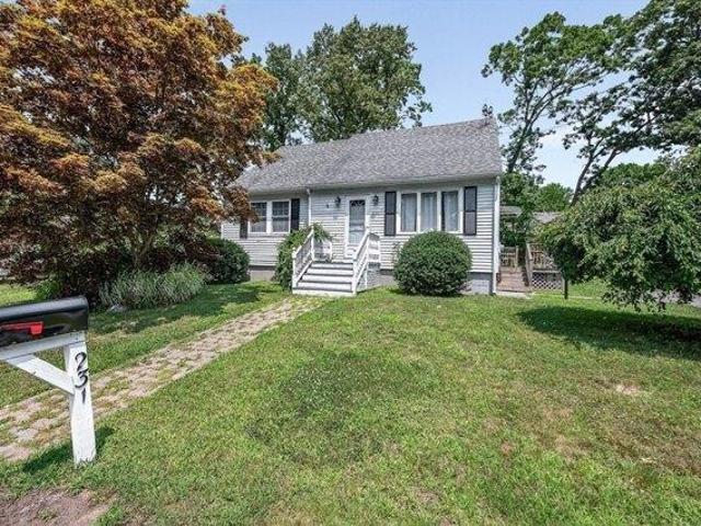 house with 3 bedroom, Dracut MA ES104946869