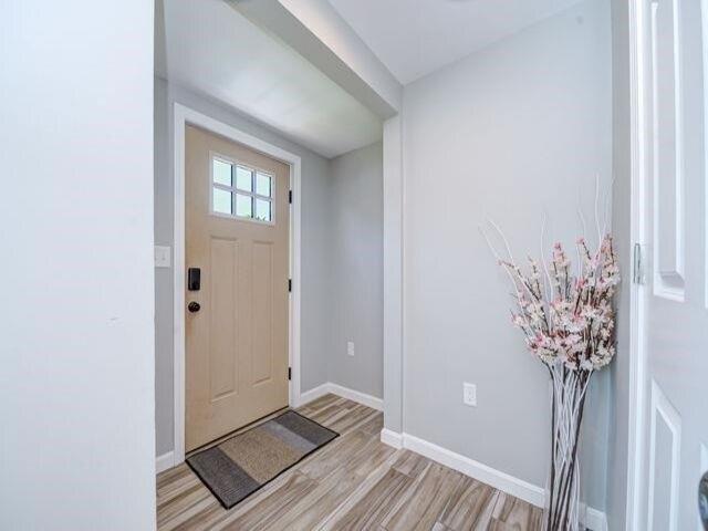 house with 3 bedroom, Dracut MA ES105060949