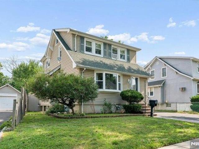 house with 3 bedroom, Dumont NJ ES104441972
