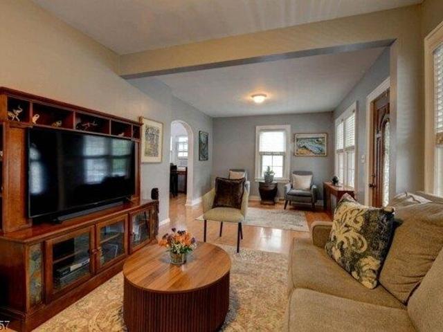 house with 3 bedroom, Dumont NJ ES105176280