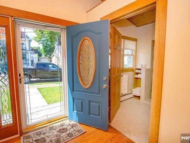 house with 3 bedroom, Dumont NJ ES105191291