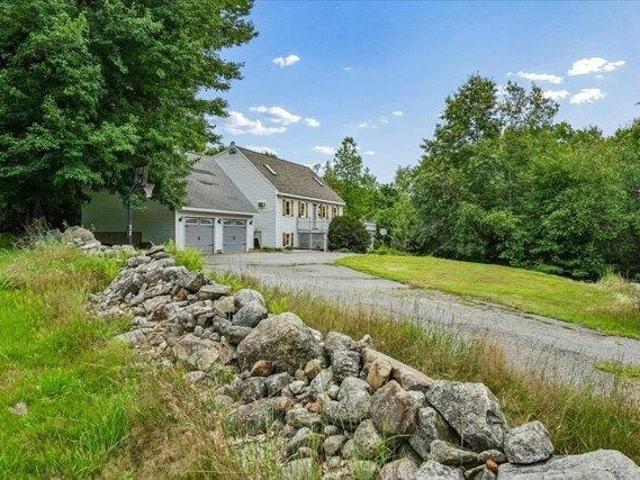 house with 3 bedroom, Dunbarton NH ES104111770