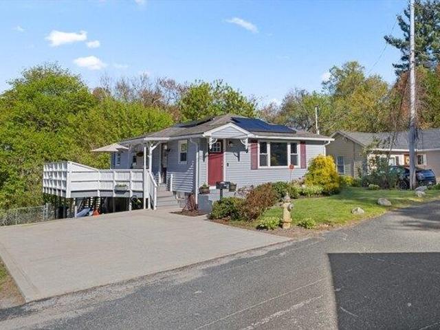 house with 3 bedroom, Dudley MA DLS102370795