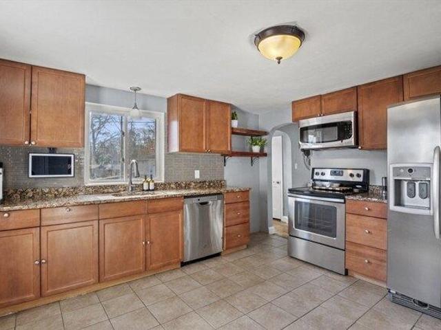 house with 3 bedroom, Dudley MA ES102824385