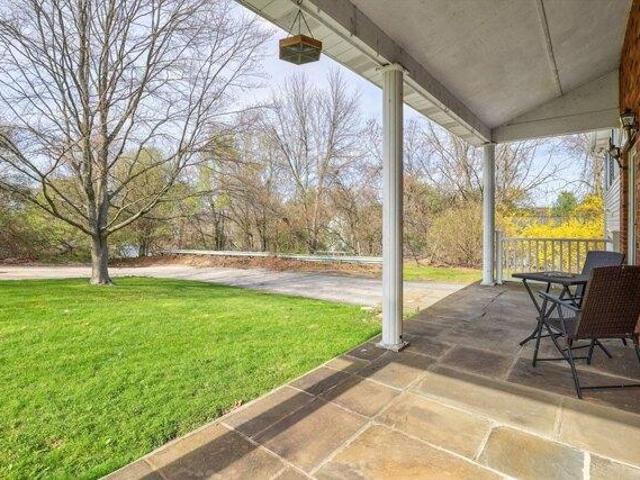 house with 3 bedroom, Dudley MA ES102827862