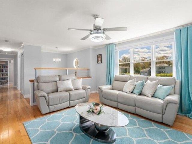 house with 3 bedroom, Dudley MA ES103127593