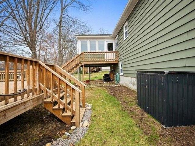 house with 3 bedroom, Dudley MA ES103220867