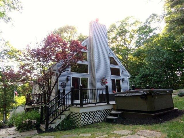 house with 3 bedroom, Dudley MA ES104263451