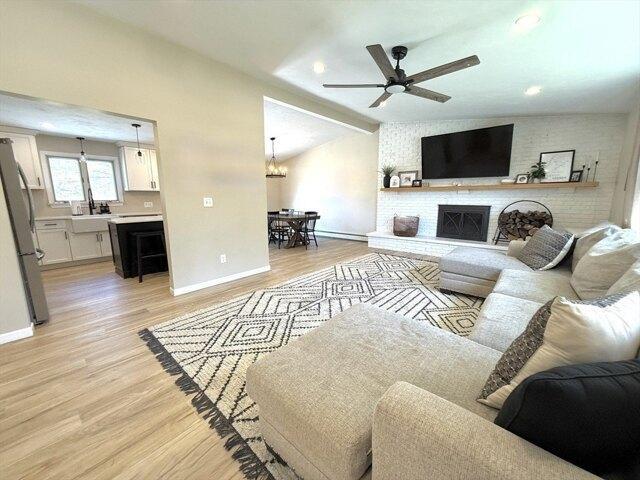 house with 3 bedroom, Dudley MA ES105094879