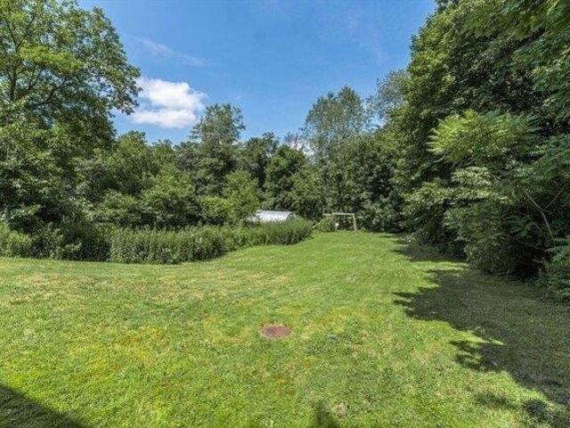 house with 3 bedroom, Dudley MA ES105115179