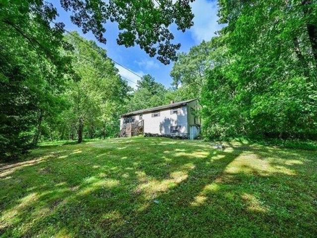house with 3 bedroom, Dudley MA ES105116262