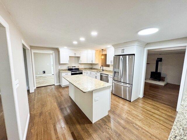 house with 3 bedroom, Dudley MA ES105143372